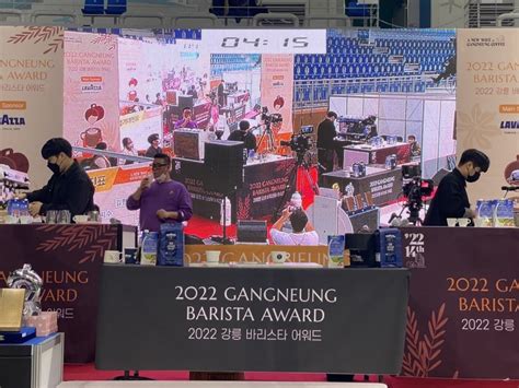 커피에 담는 진심2023 강릉바리스타 어워드 라테아트 경연 파이낸셜뉴스