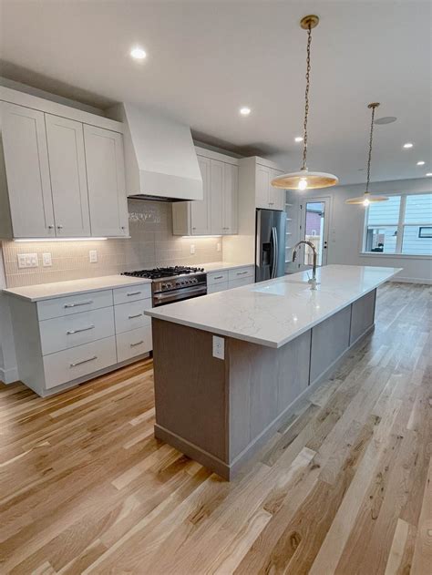 Creamy Transitional Kitchen Modern Tile Backsplash Shoji White