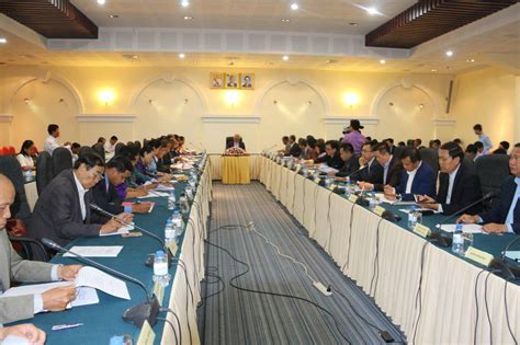 គណៈកម្មាធិការគោលនយោបាយសេដ្ឋកិច្ច និងហិរញ្ញវត្ថុ គ ស ហ ដឹកនាំដោយឯកឧត្តមបណ្ឌិត អូន