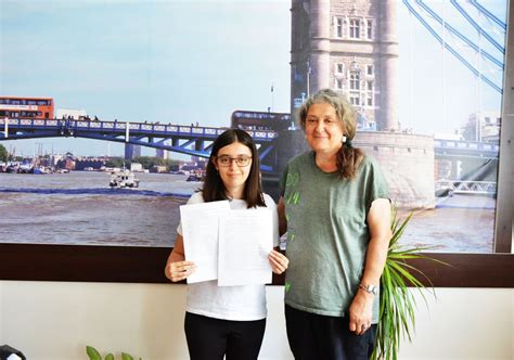 Възпитаничка на Профилирана гимназия „Св Климент Охридски“ с награда в Национален конкурс за