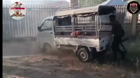 ပခုက္ကူမြို့တွင် စစ်ခွေးများ စီးနင်းလာသည့်ကား တိုက်ခိုက်ခံရပြီး ကားပေါ်ပါတဲ့ စစ်ခွေး ၄ ကောင်လုံး