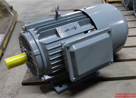 1400rpm 1hp 속도 감소 스크류 컨베이어용 기어박스 기어 모터 고토크 저속 하이포이드 헬리컬 기어 모터