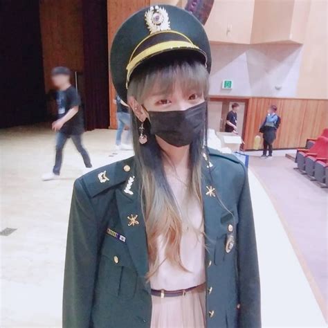 좋아요 13 7천개 댓글 482개 Instagram의 견자희 Ruswkgml 님 호고곡 🙊 유행하는 스타일 캐주얼 코스프레