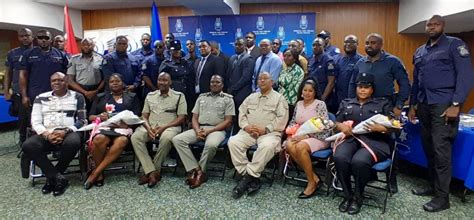 Tobago Cops Get Cash Awards For Taking Guns Off Streets Cnc3