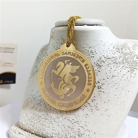 ჯილდოები და პრიზები თემატური კორპორატიული და პერსონალური ჯილდოები პრიზები და საჩუქრები Fanbook