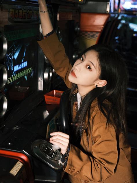 Pin Oleh 𝕛𝕒𝕕𝕖 Di 袁一琪 Yuan Yi Qi