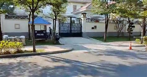 မန္တလေး တရုတ်ကောင်စစ်ဝန်ရုံး ဗုံးပစ်ခံရ