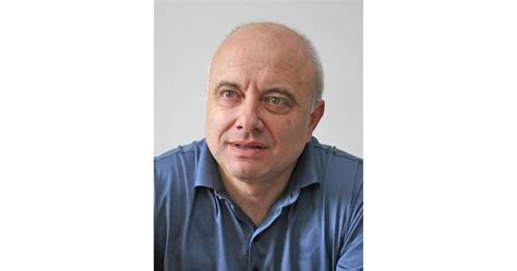 Васил Тончев Лидерската битка в БСП може да разцепи партията