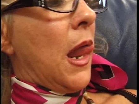 Vinyl Hotntubes Porn