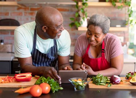 韩国首尔纪念韩文诞生578周年 民众聚集市中心参加活动