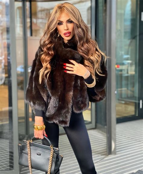 Sinceritate Dezarmantă Raluca Bădulescu E în Stare Să Nu Mănânce Nimic Doar Pentru Haine și