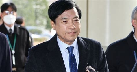 내가 만취해 청사에 대변 봤다 박상용 부부장검사 이성윤 민주당 의원 고소