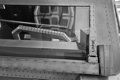 it s silver it s green it s the batteryrunner an arduino powered fully custom electric car