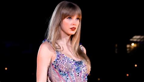 What Brought Her To This State Taylor Swift Got Emotional During Performance And Confused Fans