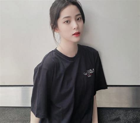 范丞丞和欧阳娜娜的关系欧阳娜娜代言的女装牌子 七乐剧