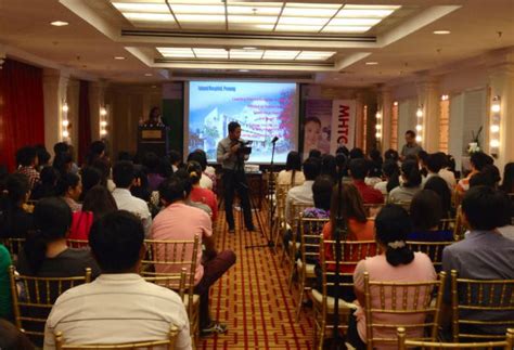 មន្ទីរពេទ្យ អាយឡេន ធ្វើសិក្ខា សាលា ស្តីពី ការវះកាត់ត្របកភ្នែក លើកសម្ផស្ស ជូនទៅដល់