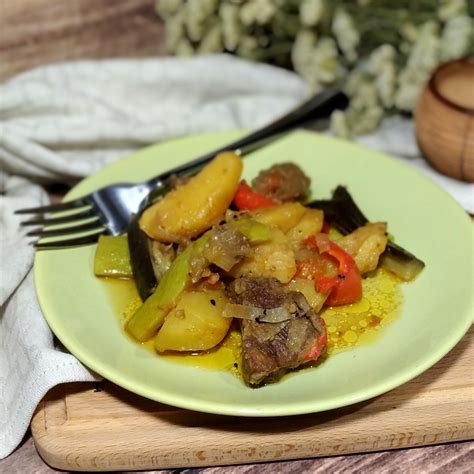 Говядина тушёная в сливках с овощами 156 ккал рецепт с фото пошаговый от Лена Демеева Овкусе ру