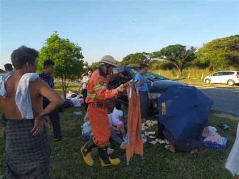 ရန်ကုန် မန္တလေးအမြန်လမ်းတွင် ယာဥ်မောင်းသူ အိပ်ငိုက်၍ အရှိန်မထိန်းနိုင