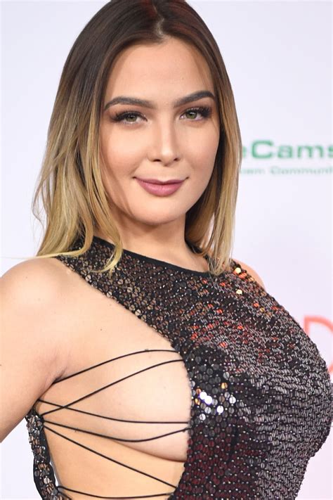 Blair Williams Profile Images The Movie Database Tmdb