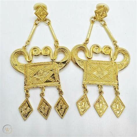 Alexis Kirk Jewelry Guide To Value Marks History Worthpoint Dictionary