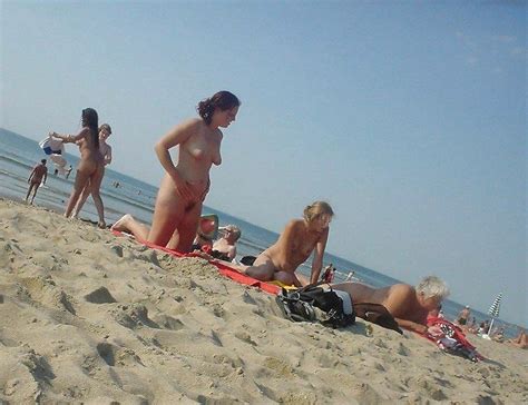 I Love Public Nudity Porn Pictures Xxx Photos Sex Images Pictoa