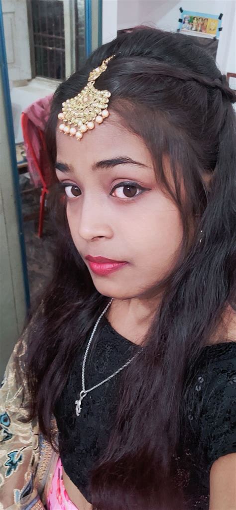 Pin By Arya Yogi On Beauty Full Girl Beautiful Girl Indian Cute Girl