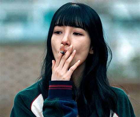 행복지수 103 Bae Suzy Girl Smoking Suzy