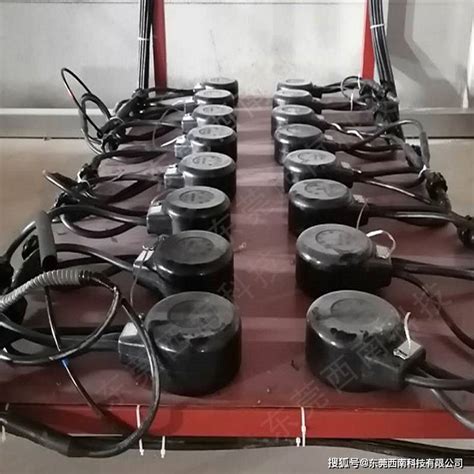 机场PAPI灯 精密进近航道指示器 飞机着陆向前滑行 搜狐大视野 搜狐新闻