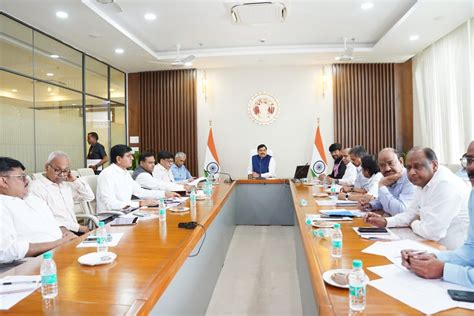 Madhya Pradesh Sets Ambitious Dairy Growth Plan With Nddb Targets 20