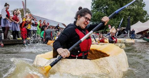 지구촌 포토 벨기에 ‘거대 호박 보트 이색 경주대회