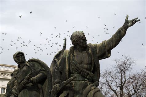 Со почести и средби одбележан 13 Ноември Денот на ослободувањето на Скопје Meta Mk