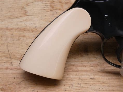 Colt Python Target 38 Spl D4 Guns