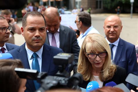 Горица Грънчарова Кожарева подава сигнал до главния прокурор за оказван натиск върху нея