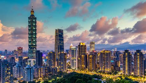 房市2021年度代表字出爐！超過5成民眾一致認同｜甲山林集團｜一步一印，專住為您