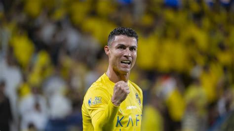 رونالدو يقترب من تحقيق إنجاز تاريخي