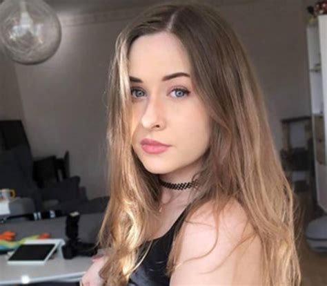 Elina Wiki Bio Net Worth Age And Other Information Famecop Com