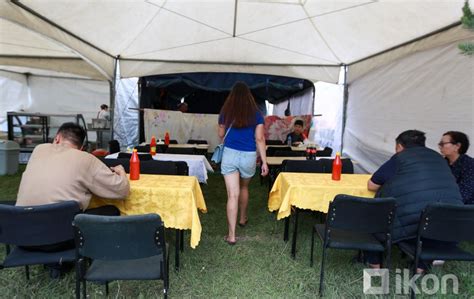 ФОТО Төв цэнгэлдэхэд наадамлаж яваа зочид