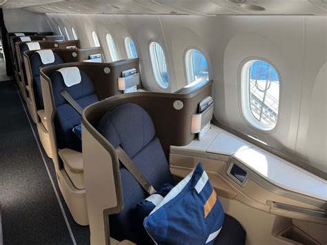 Review Lufthansa Business Class 787 Dtw Fra One Mile At A Time