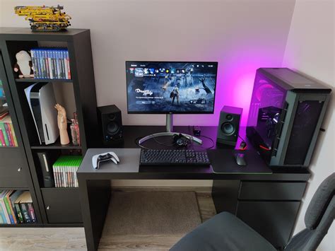 Gaming Desk Setup Ps5 Ps5 Setups Wfh Battlestation Beautiful Room