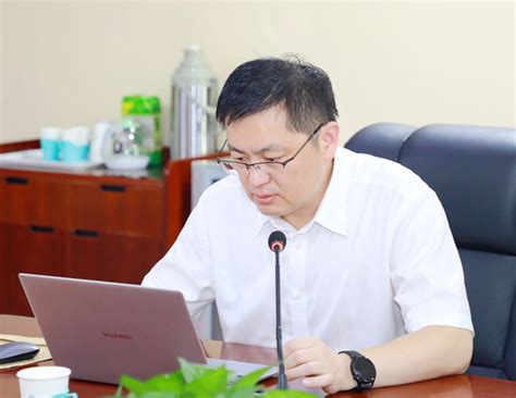 理化所党委中心组集体学习中国科学院党组夏季扩大会议精神 中国科学院理化技术研究所理化初心