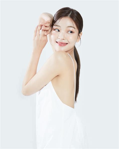 몬스터비비 스튜디오 프로필사진 배우프로필 개인화보 연주자프로필 쇼호스트프로필 예쁨 소장🩵 프로필사진 프로필촬영 뷰티프로필 뷰티컨셉 배우프로필