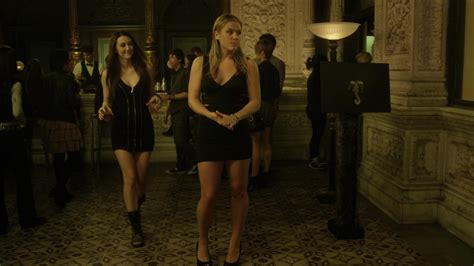 Madeline Zima Nuda ~30 Anni In Breaking The Girls