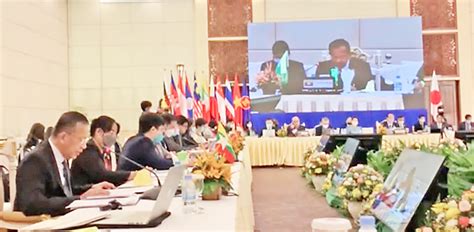 အာဆီယံနှင့် ဆွေးနွေးဖက်နိုင်ငံများ၏ စီးပွားရေးဝန်ကြီးများ အစည်းအဝေးသို့ ပြည်ထောင်စုဝန်ကြီး ဒေါက