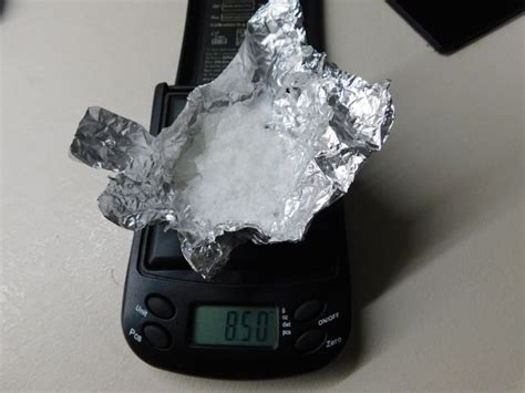 Ченгета нахлуха в къщата на младеж във Враца откриха амфети при обиска