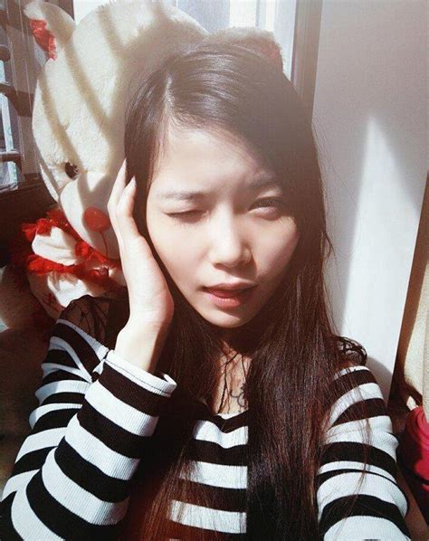 自拍秀据说爱笑的女生最有魅力