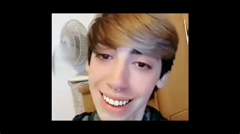 آمراة تدعى أنها السيدة مريم العذراء بأنها متزوجة من المسيح🤣 Youtube