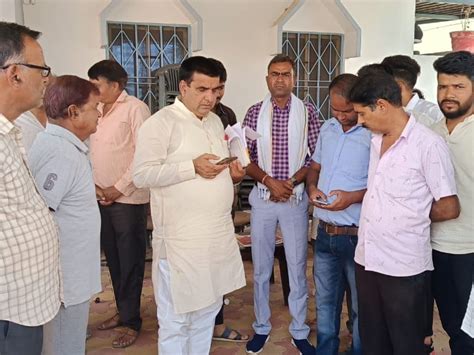 वार्ड 50 के लोगों ने जलभराव समस्या को लेकर दिया ज्ञापन विधायक ने अधिकारियों को दिए निर्देश