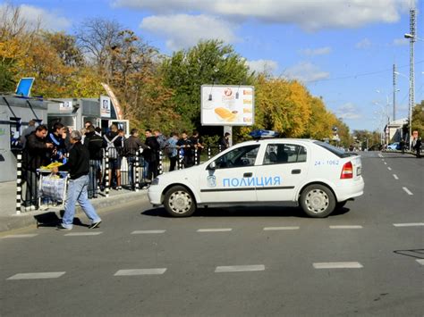 66 фенове са отведени в столични районни управления Nova