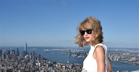 You Will Never Gaze Upon Taylor Swifts Navel