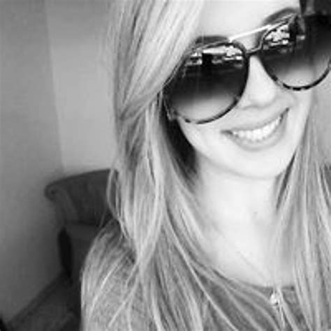 Stream Fernanda Dorini Music Listen To Songs Albums Playlists For